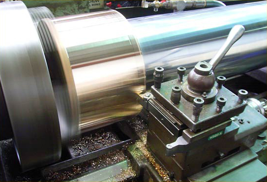 Hydraulic stacking system to raise shovels - Afkos Industries