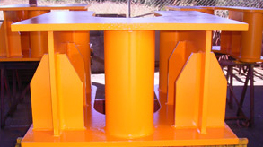 Hydraulic stacking system to raise shovels - Afkos Industries